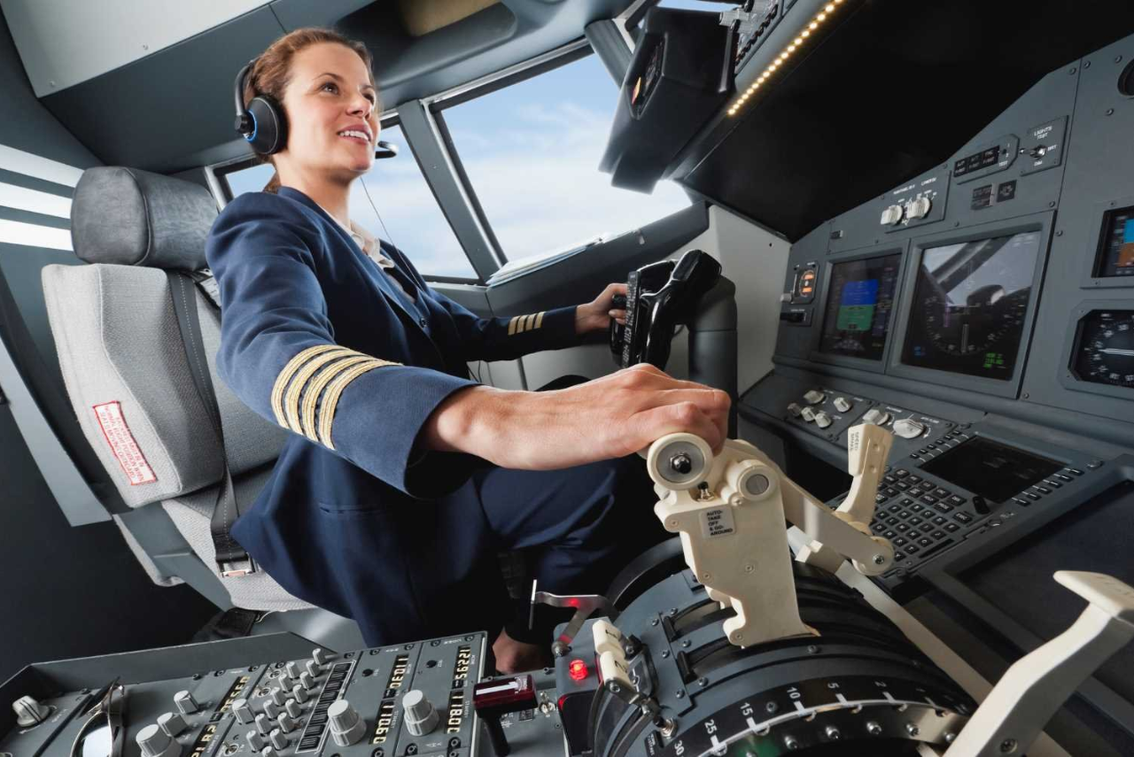 Quanto ganha um piloto de avião: veja como os salários mudam por segmento